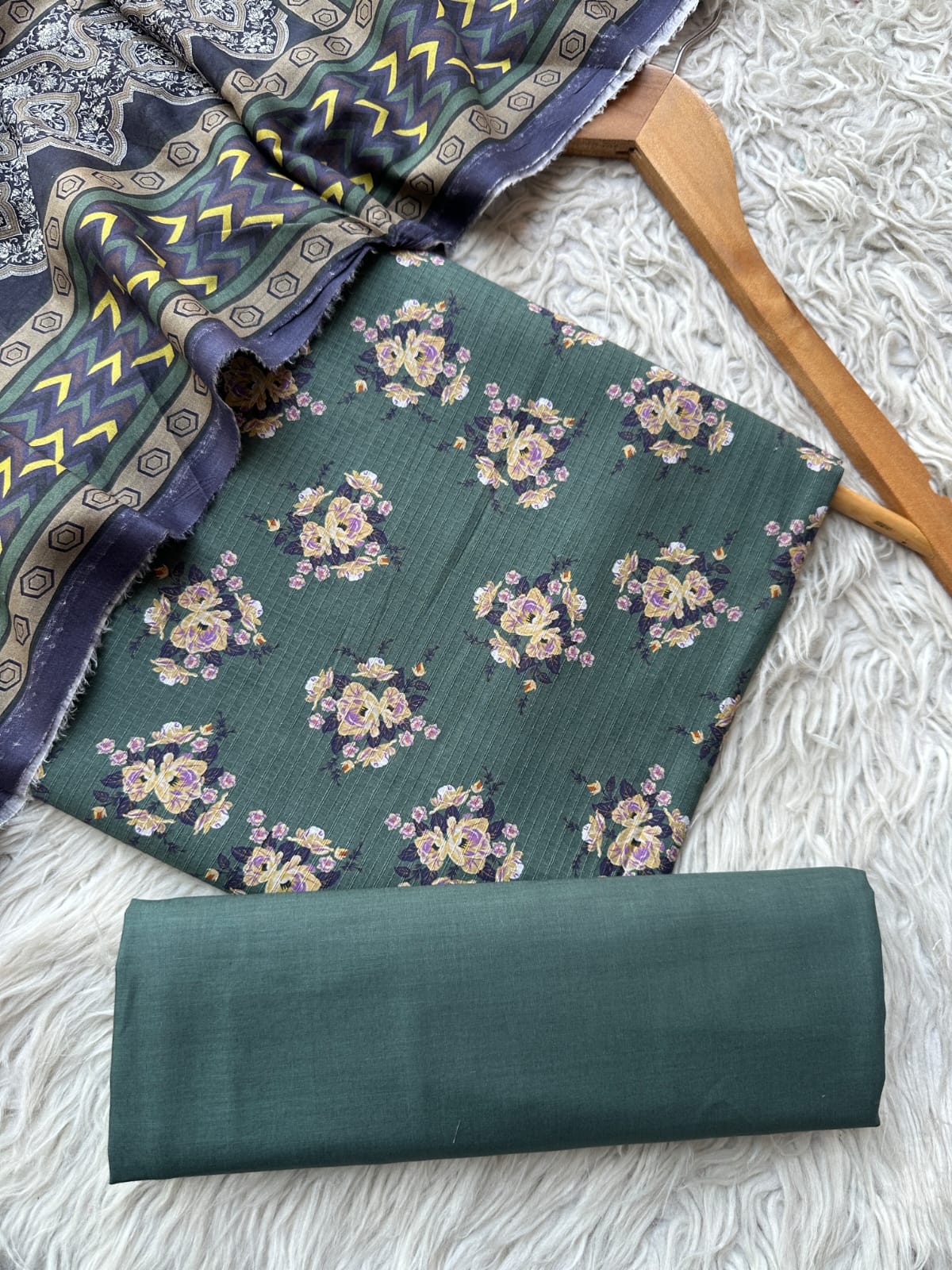 SA32 - Safina Unstitched Doriya Lawn 3P – Mydrobe